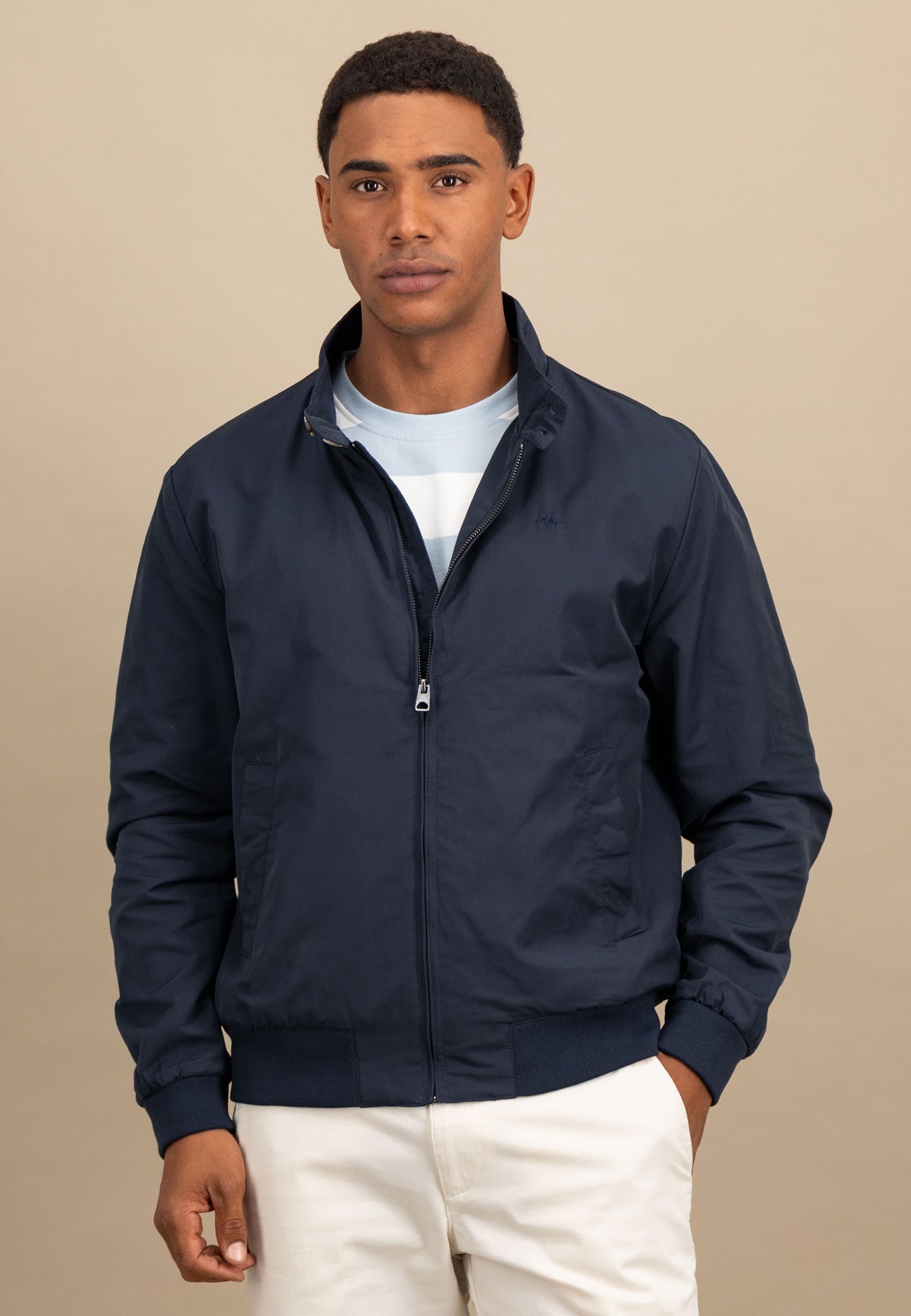 Bomber jacket Casual-Fit with a logodail – FYNCH-HATTON | Offizieller ...